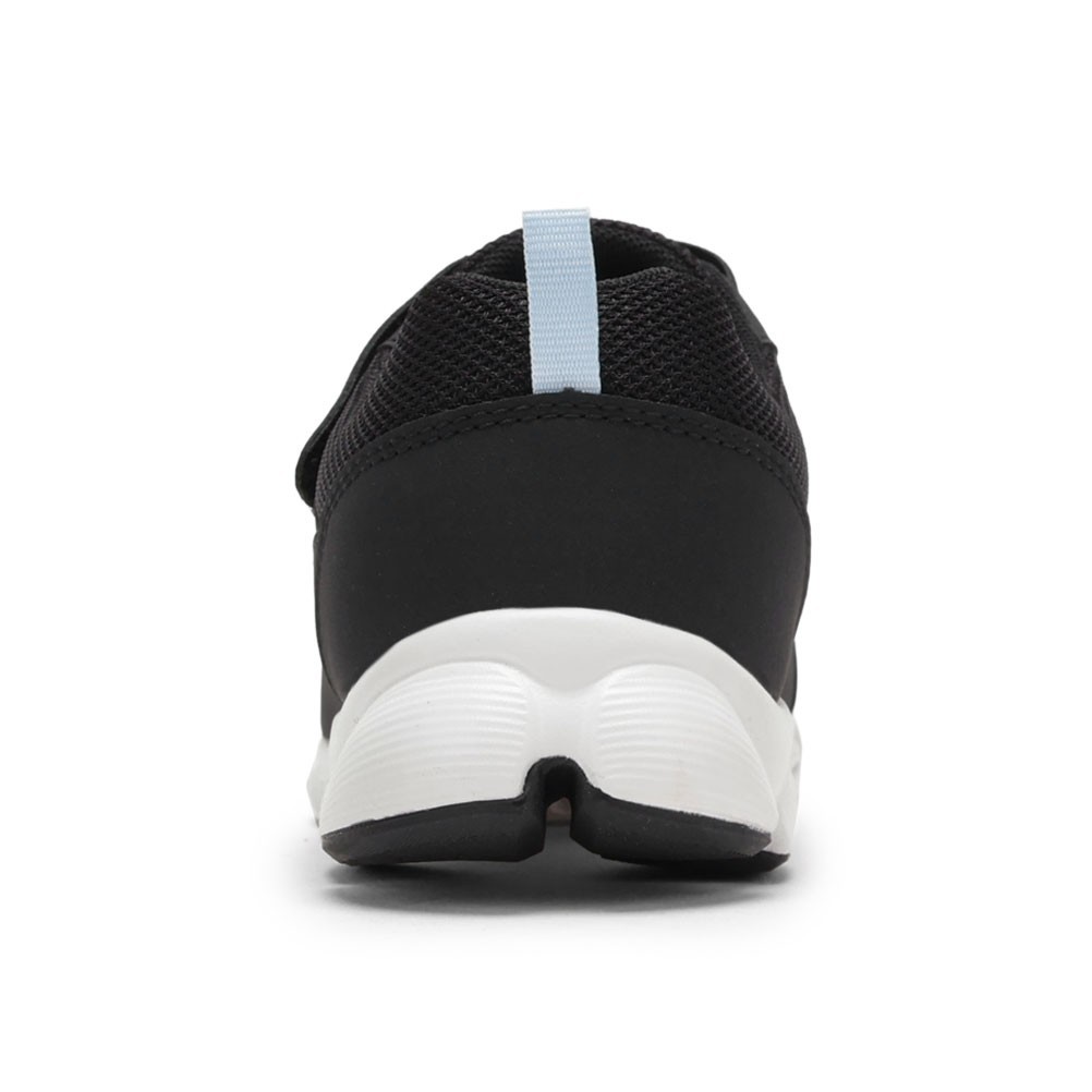 LUVRUSH ラブラッシュ 防水スポーツスニーカー ブラック キッズ | 靴（シューズ）・スニーカーの通販 kutsu.com│チヨダ公式オンラインショップ